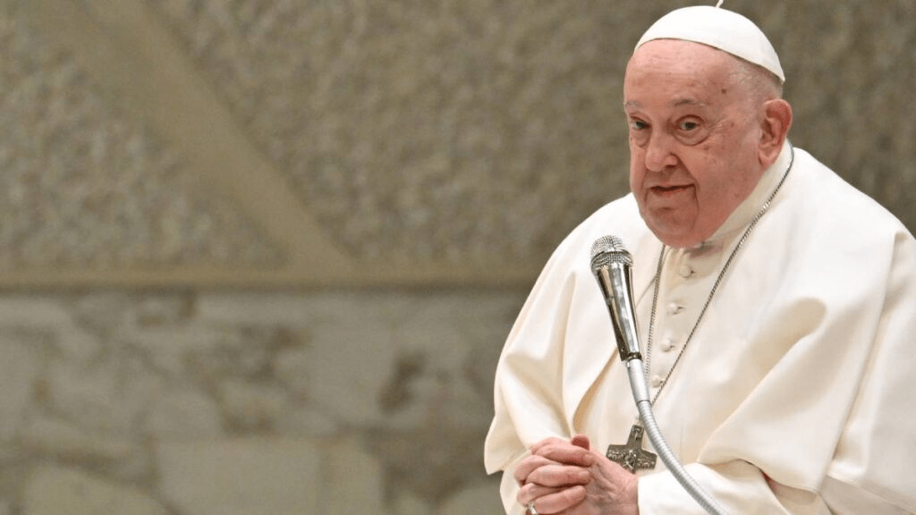 LA SALUD DEL PAPA FRANCISCO EMPEORA - Enfasis Comunicaciones